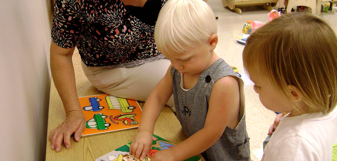 Preschoolers' expectations shape how they interpret speech