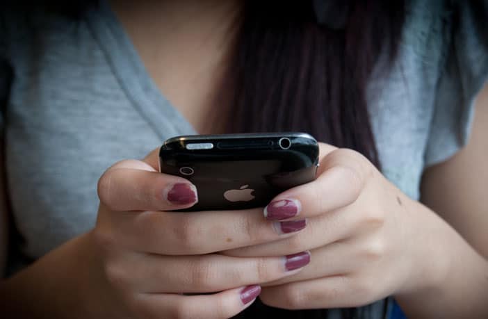 Teens don't seem to grow out of problematic cell phone use