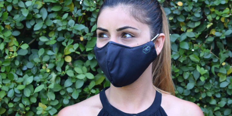 Mask-wearing social media influencers are perceived as more competent ...