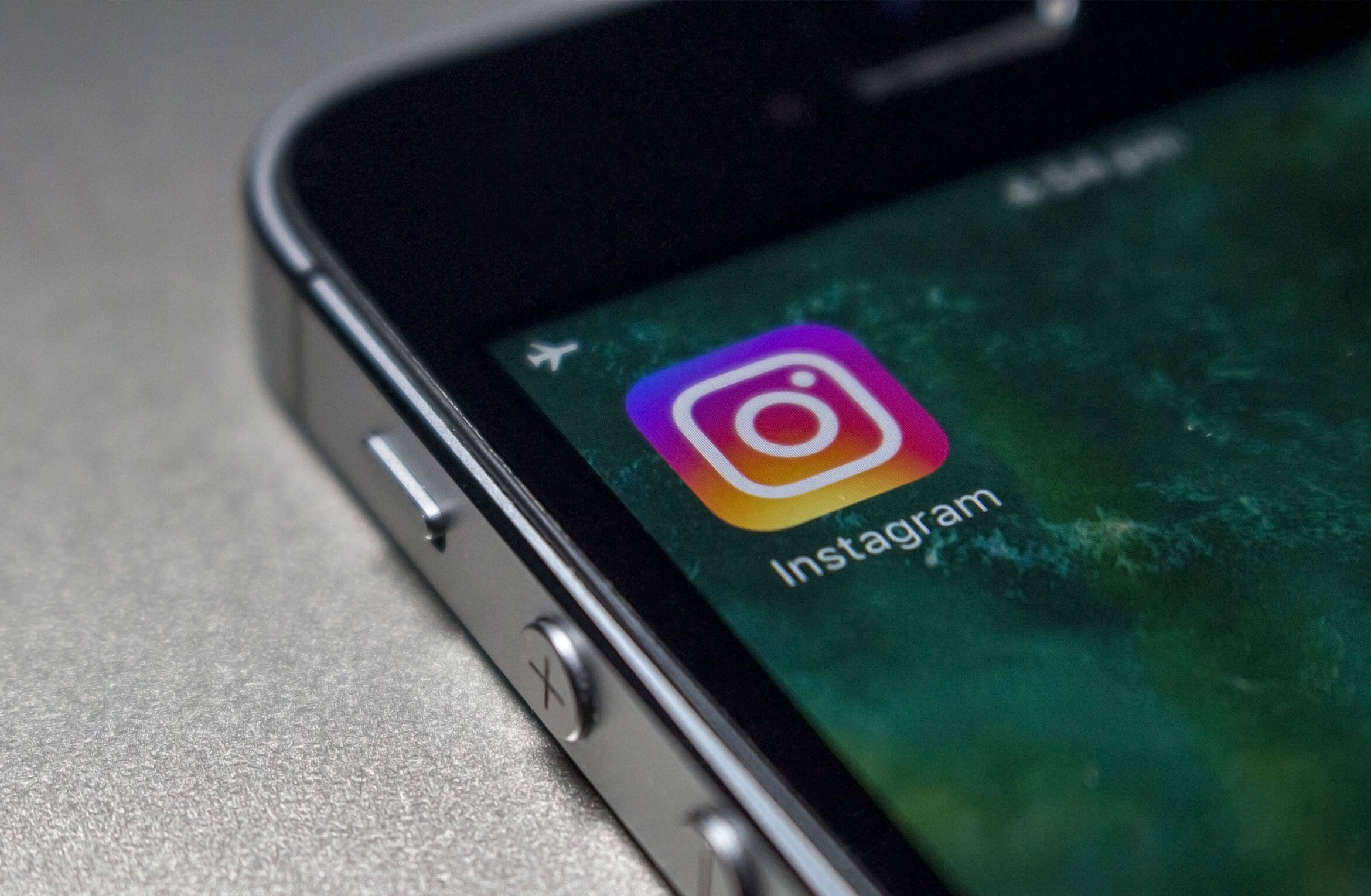 Study suggests reality check comments on Instagram images can help ...