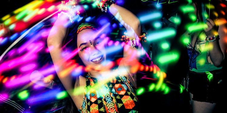 Awe-inducing raves are linked to transformative experiences and social ...