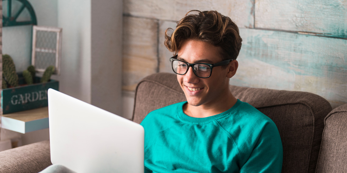 Brief online art viewing can reduce negative mood and anxiety