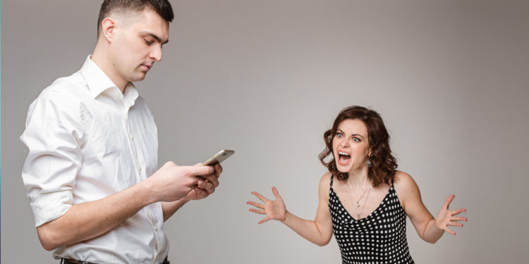 Beware of "phone snubbing": Research reveals just how serious phubbing ...