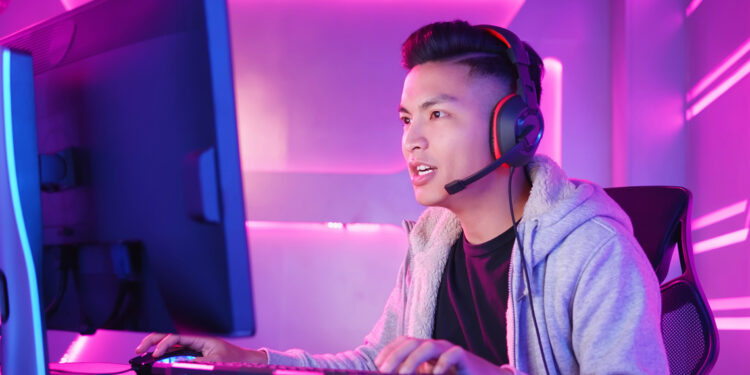 Male gamers increase their effort when competing against female ...