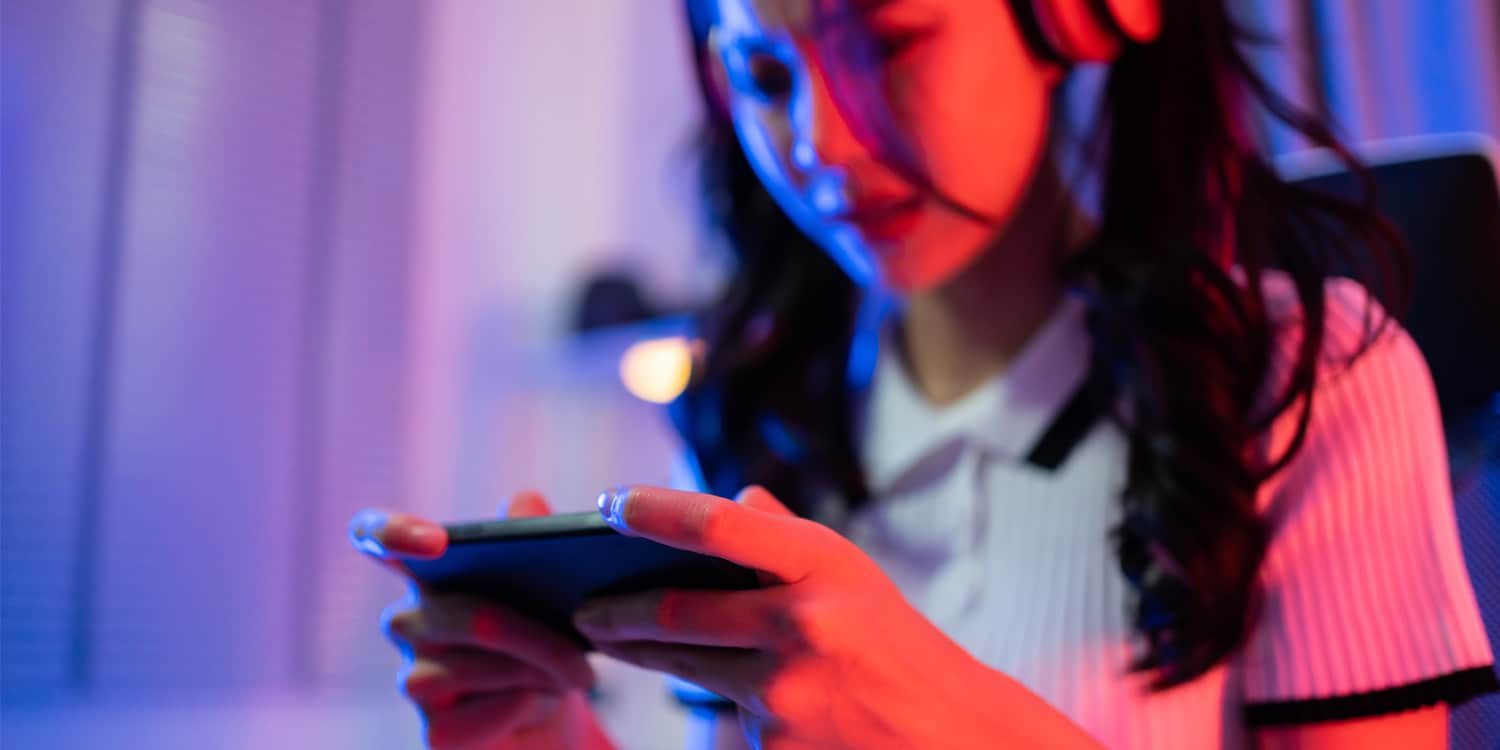 Playing a mobile game for 60 minutes is enough to alter attentional ...