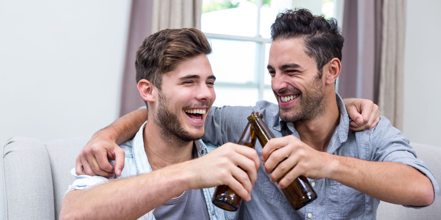 Men with dissimilar tastes for women are more likely to become friends