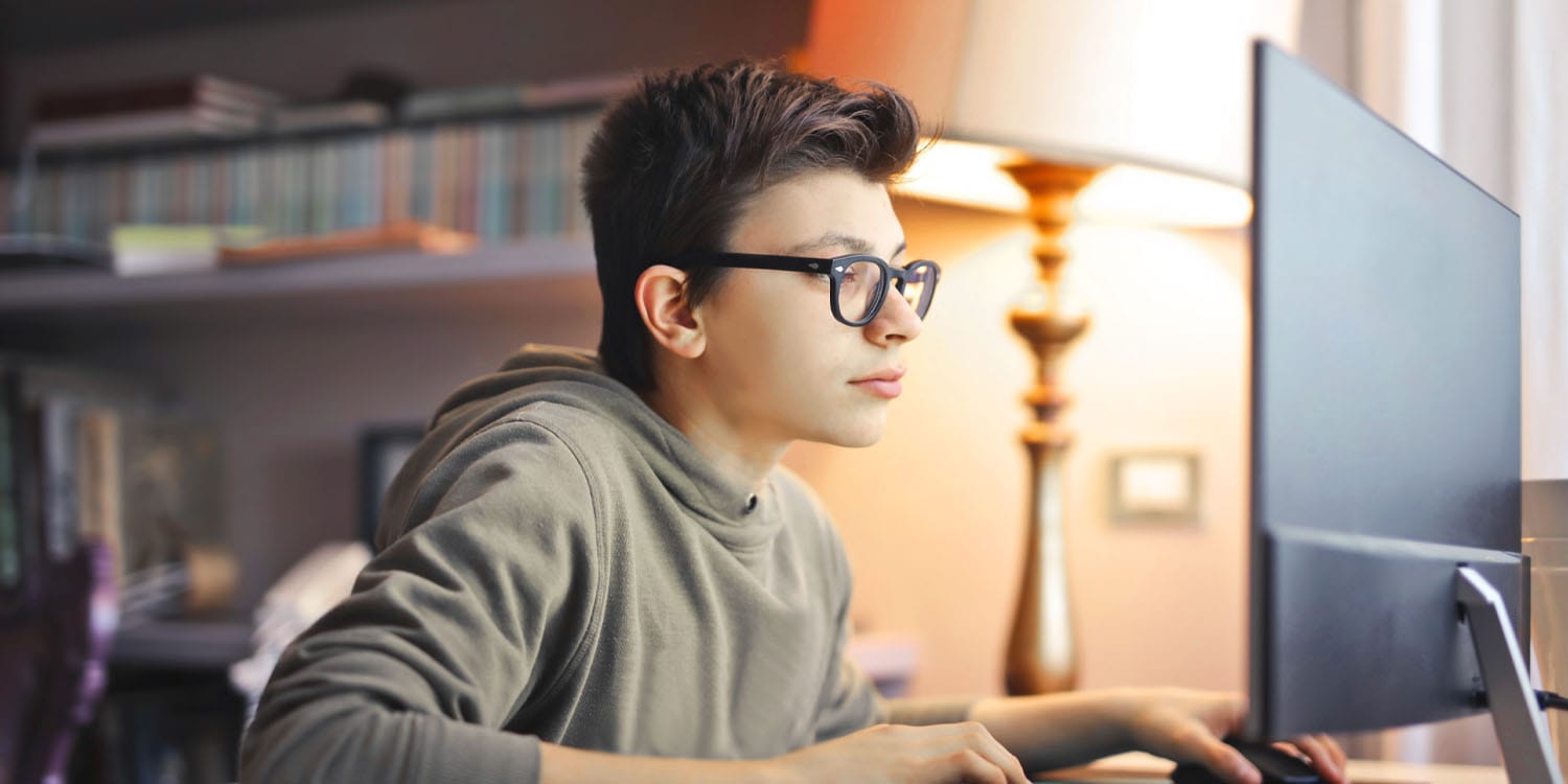 Internet addiction associated with altered brain connectivity in teens