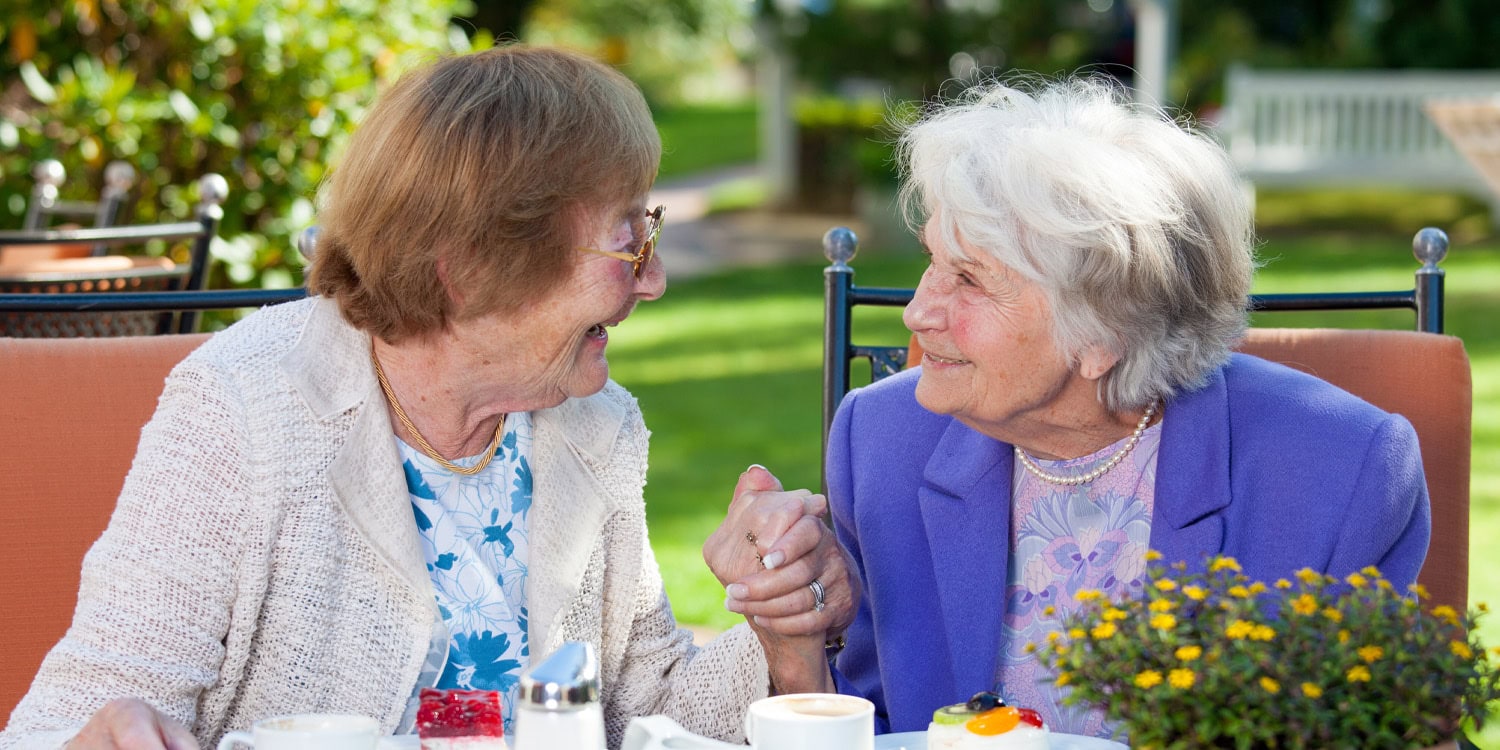 Social contact reduces dementia risk in individuals with high neuroticism