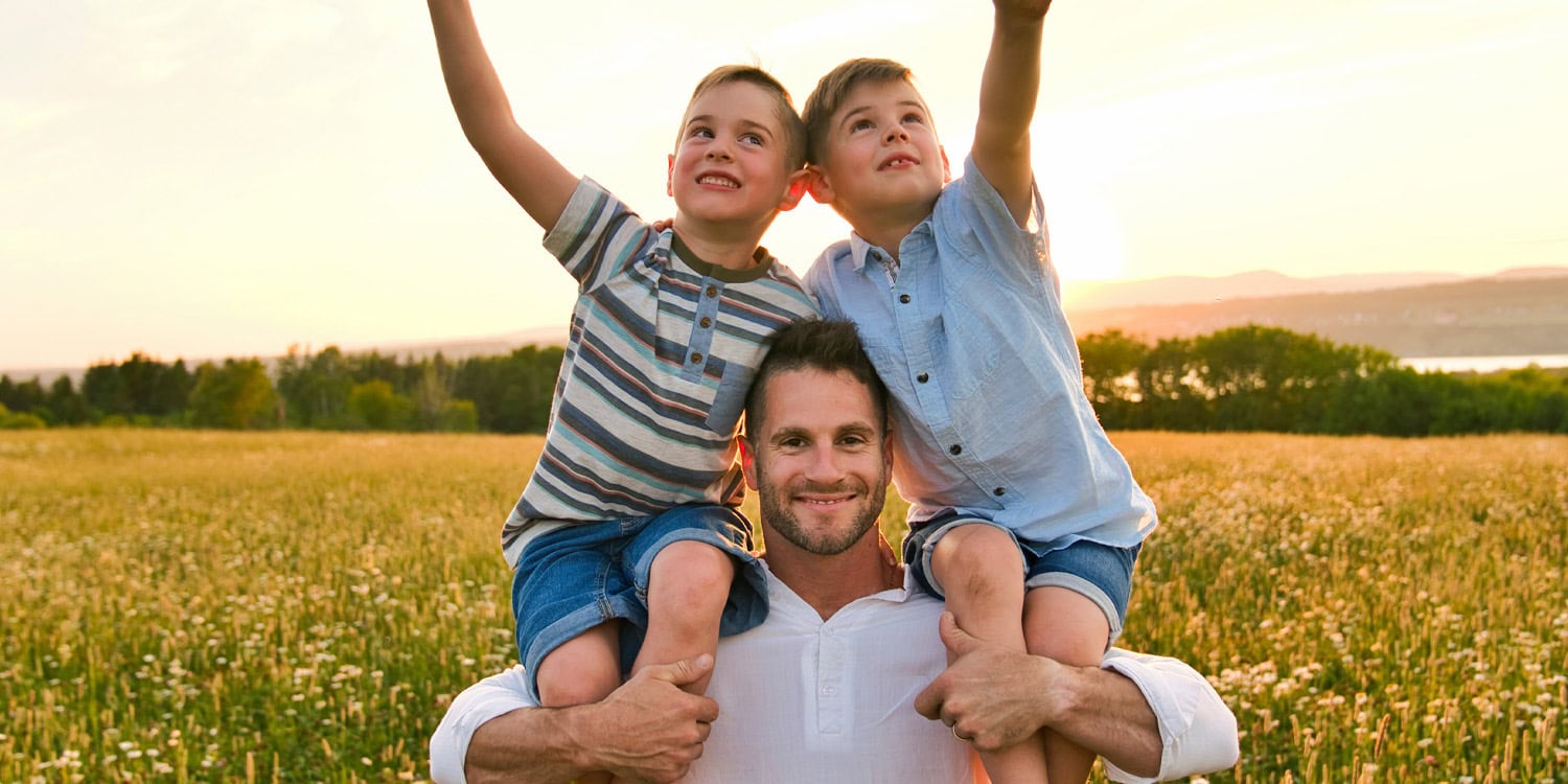 Fathers with more dominant-looking faces are more likely to have sons