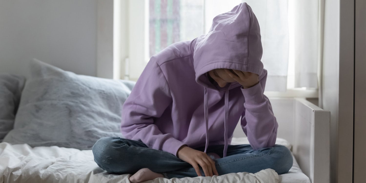 Childhood poverty and neglect show stronger links to teen depression ...