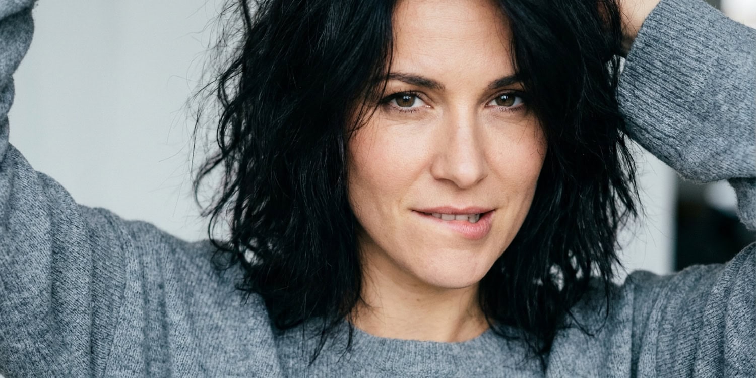 Women display more fluidity in sexual attractions and fantasies than men